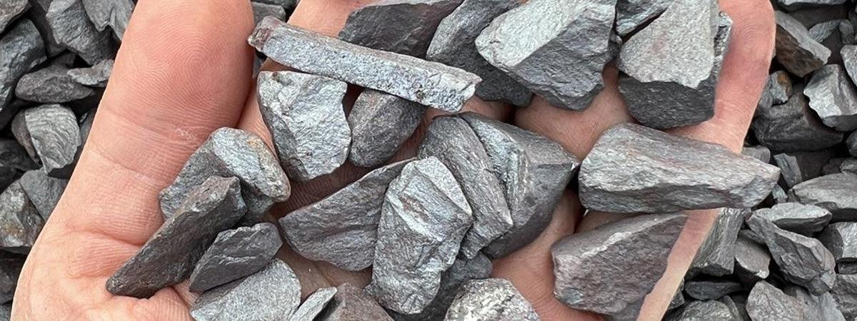 Hematite: Properties, Uses, and Compatibility Guide – MLD Wholesale ...