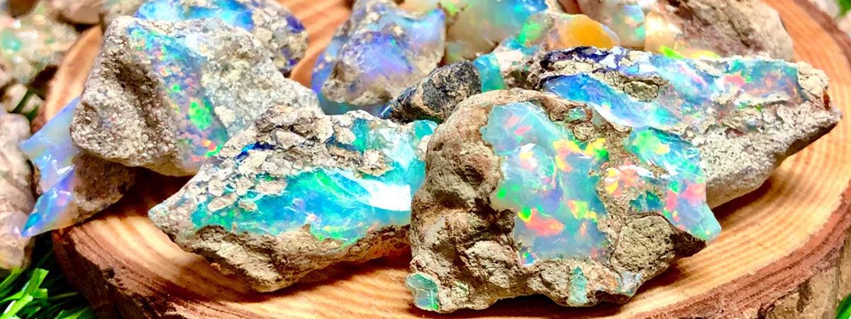 The Ultimate Guide to Opal: Formation, Healing Properties, and Compati ...